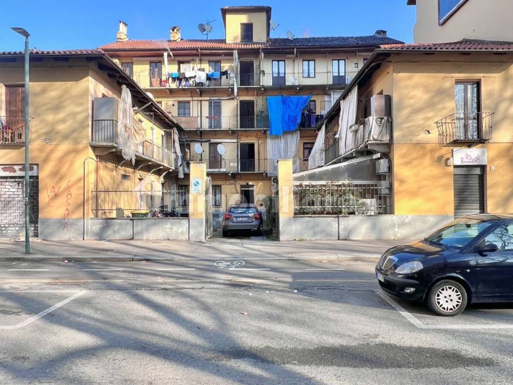 Stanza singola in affitto, affittasi camera singola corso Novara 35 ...