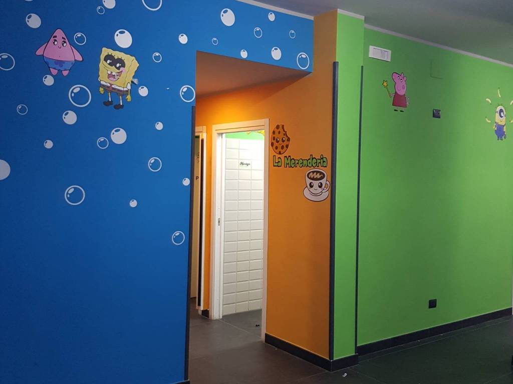 Locale commerciale largo Ludovico Quaroni, Roma, Rif. 109045043 ...