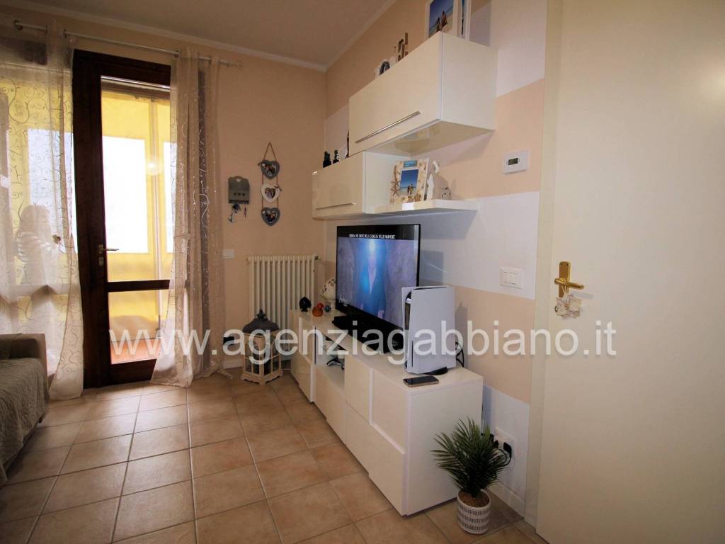 Vendita Appartamento in villa in viale Caio Tito Lucrezio Ravenna. Ottimo stato, con balcone ...