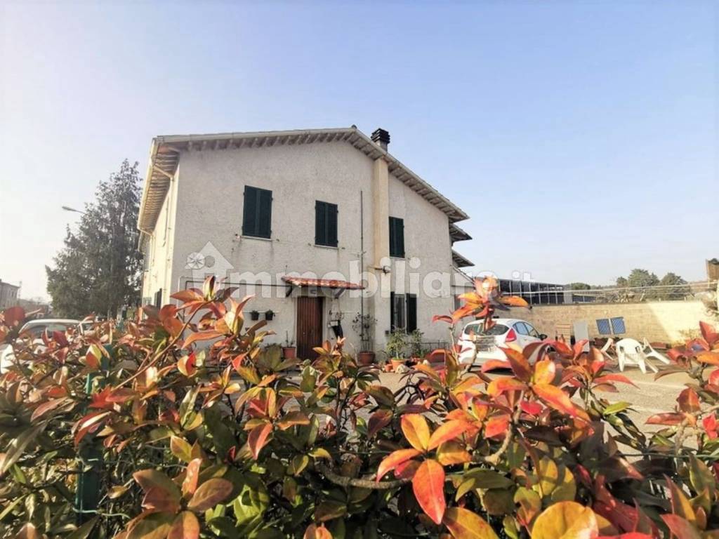 Vendita Appartamento in Strada tiberina tre bis. Umbertide. Buono stato ...