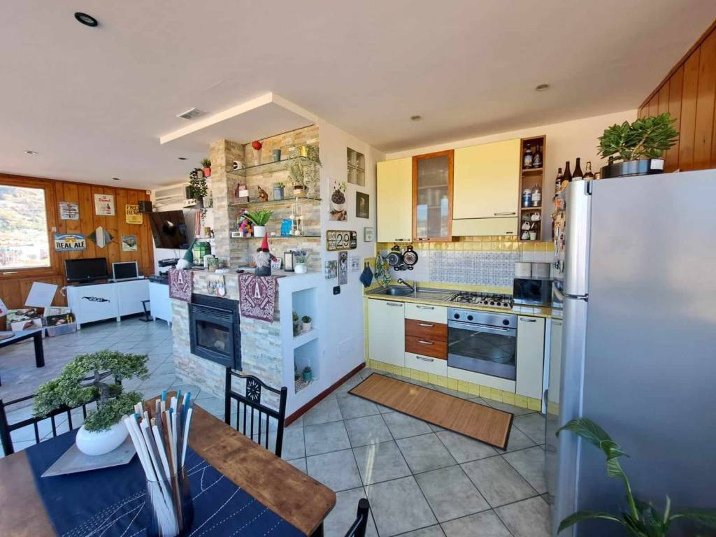 Palazzo - Edificio via Raffaele Ricci 46, Salerno, Rif. 109081101 ...