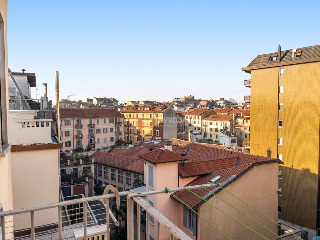 Vendita Appartamento Milano. Trilocale in via Spartaco 23. Buono stato ...