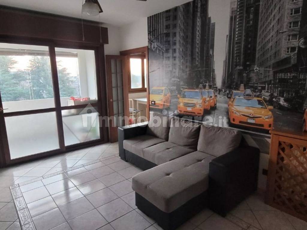 Stanza singola in affitto, affittasi camera singola via Fratelli Cervi ...