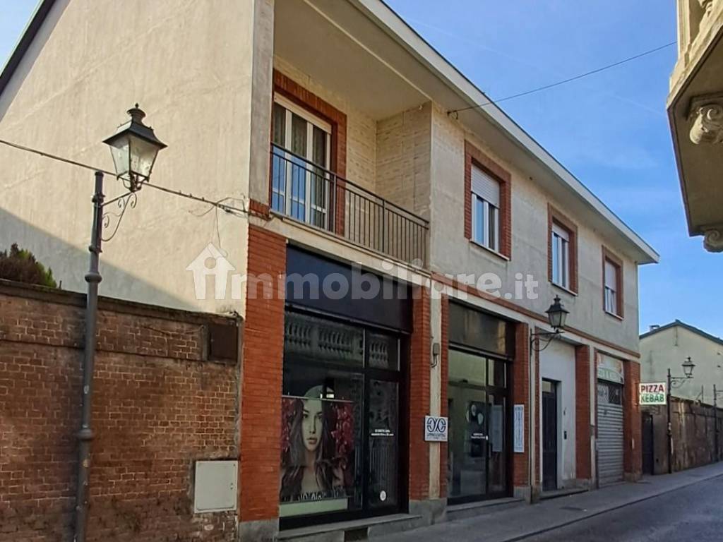 Palazzo - Edificio via Guglielmo Marconi 8, Chieri, Rif. 109195993 ...