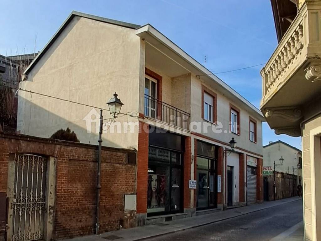 Palazzo - Edificio via Guglielmo Marconi 8, Chieri, Rif. 109195993 ...