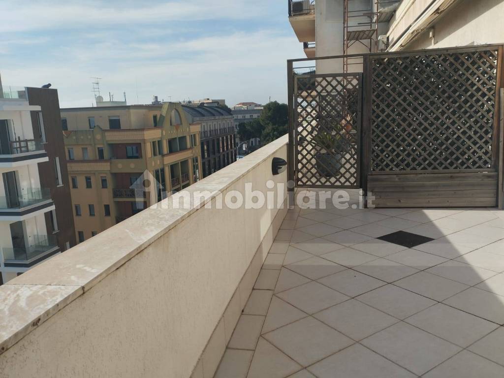 Affitto Attico Cagliari. Buono stato, con terrazza, rif. 109232257