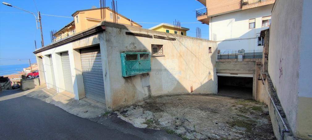 Laboratorio via San Sebastiano, Pizzo, Rif. 109248771 - Immobiliare.it