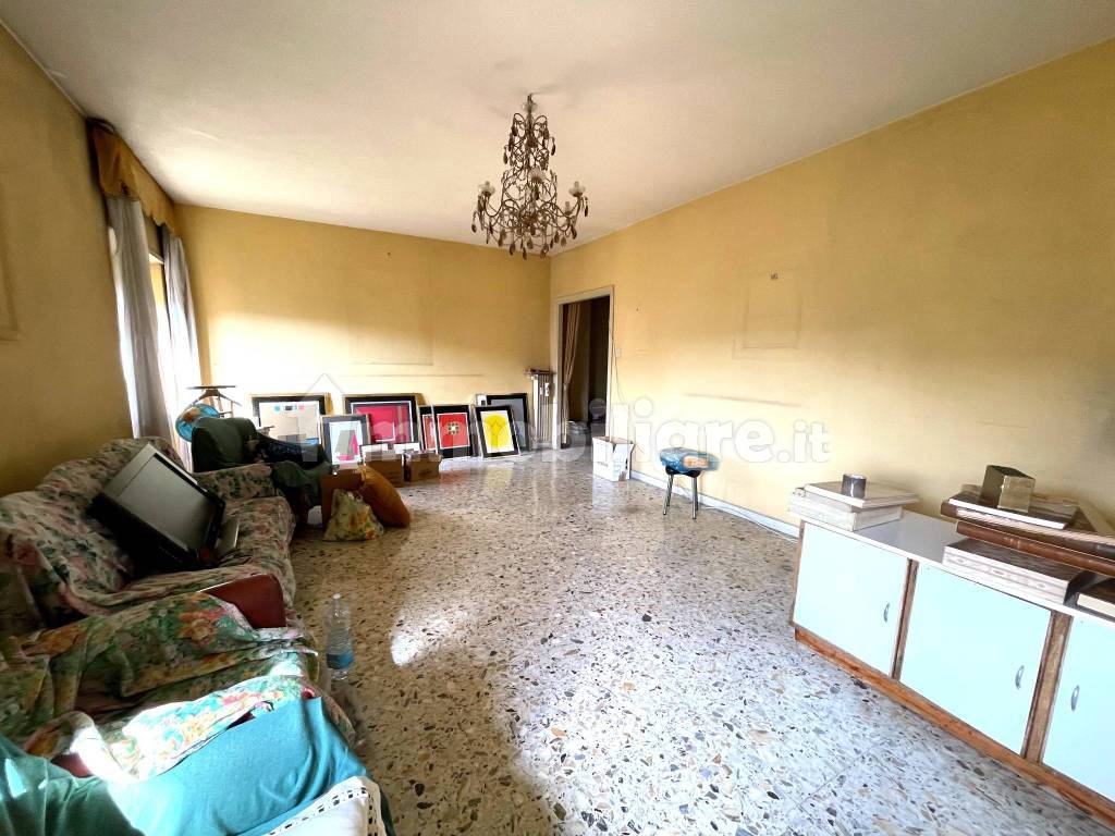 Vendita Appartamento Roma. Trilocale in via Mario Musco. Da ...