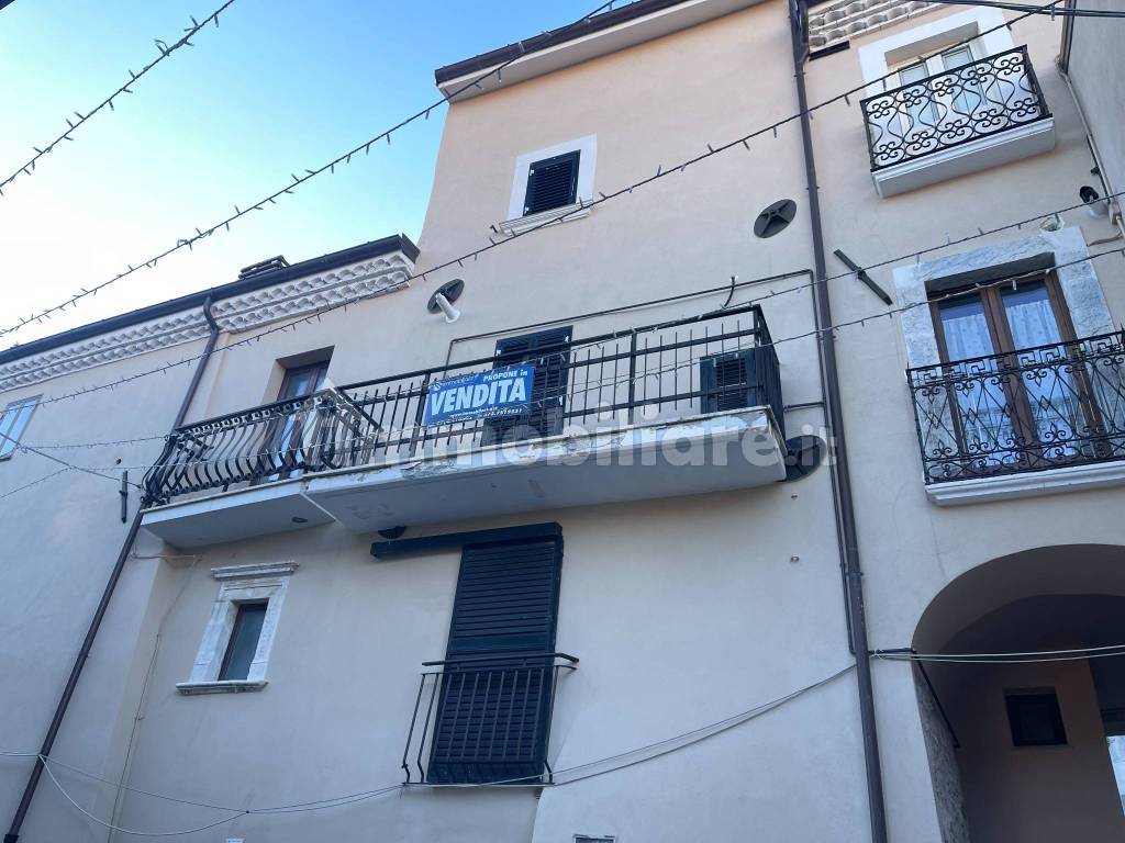 Vendita Appartamento Ovindoli. Trilocale in via Madonna dell'Assunta ...