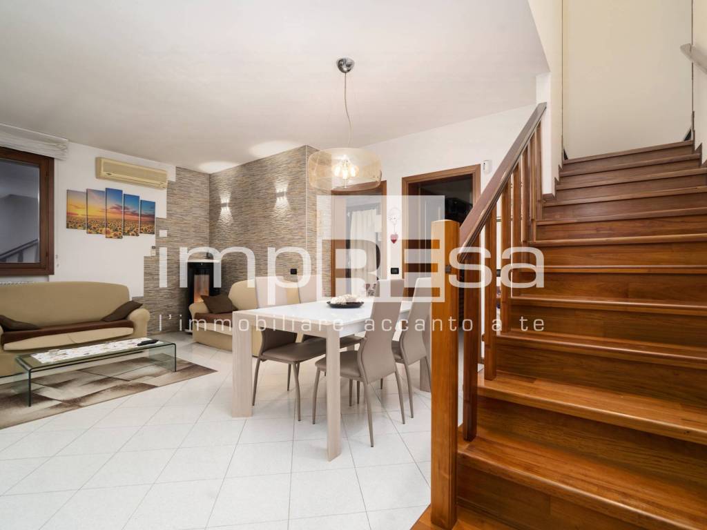 Vendita Villa a schiera in via Pietro Nenni Marcon. Ottimo stato, posto ...