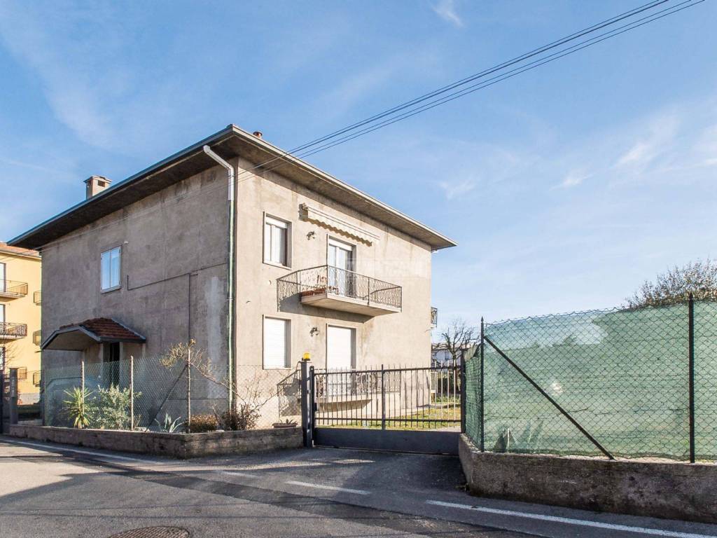Vendita Villa bifamiliare in via Leonardo da Vinci Lurago Marinone ...