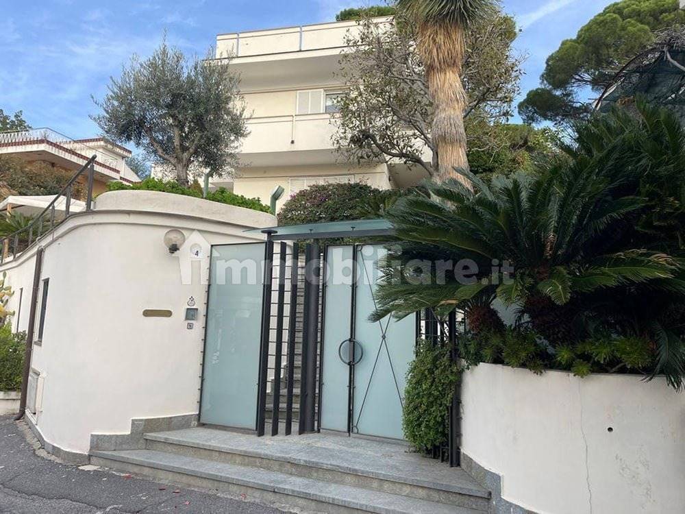 Vendita Villa unifamiliare Loano. Posto auto, 297 m², rif. 108532067