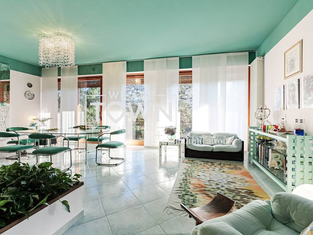 Vendita Villa unifamiliare in via G. Battaglia 13 Carate Brianza ...