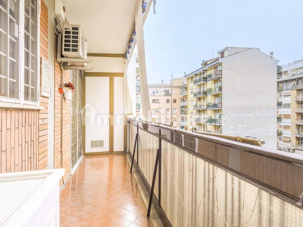 Vendita Appartamento Roma. Trilocale in via Romanello da Forlì 4 ...