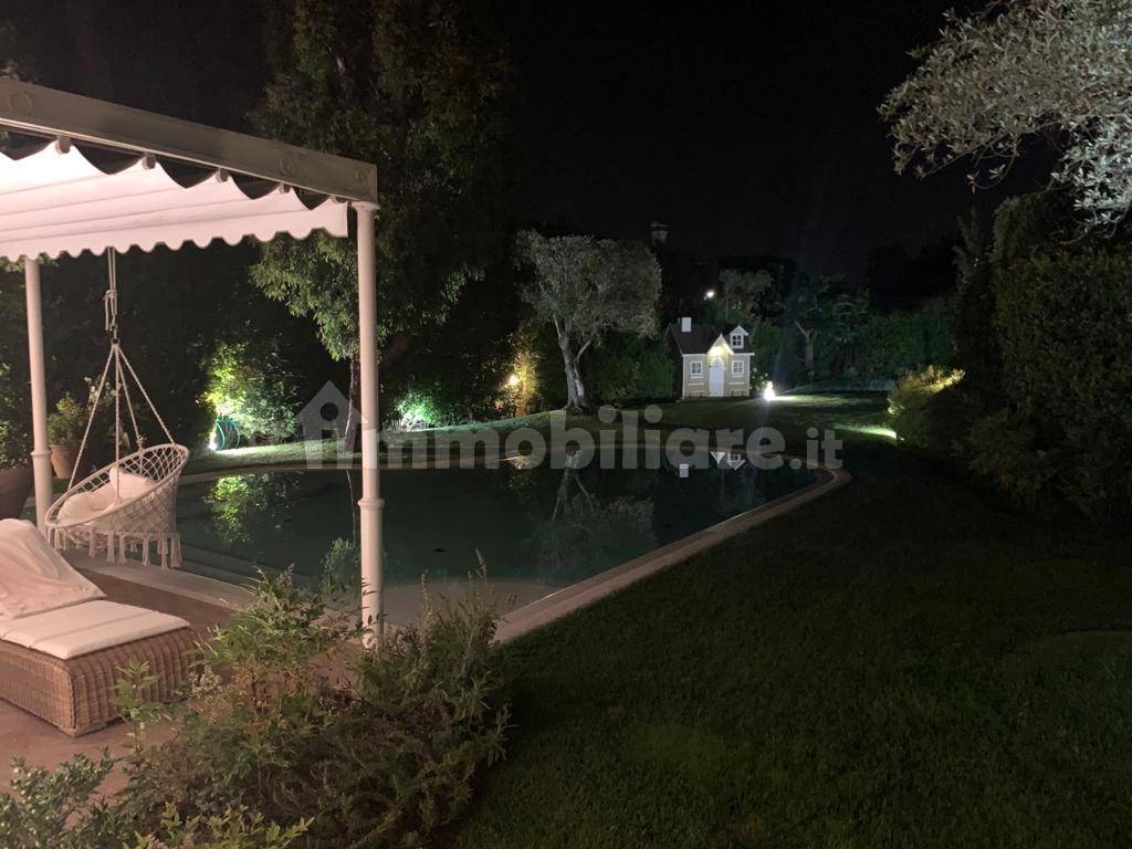 Affitto Villa unifamiliare in via Alessandro Volta Forte dei Marmi ...