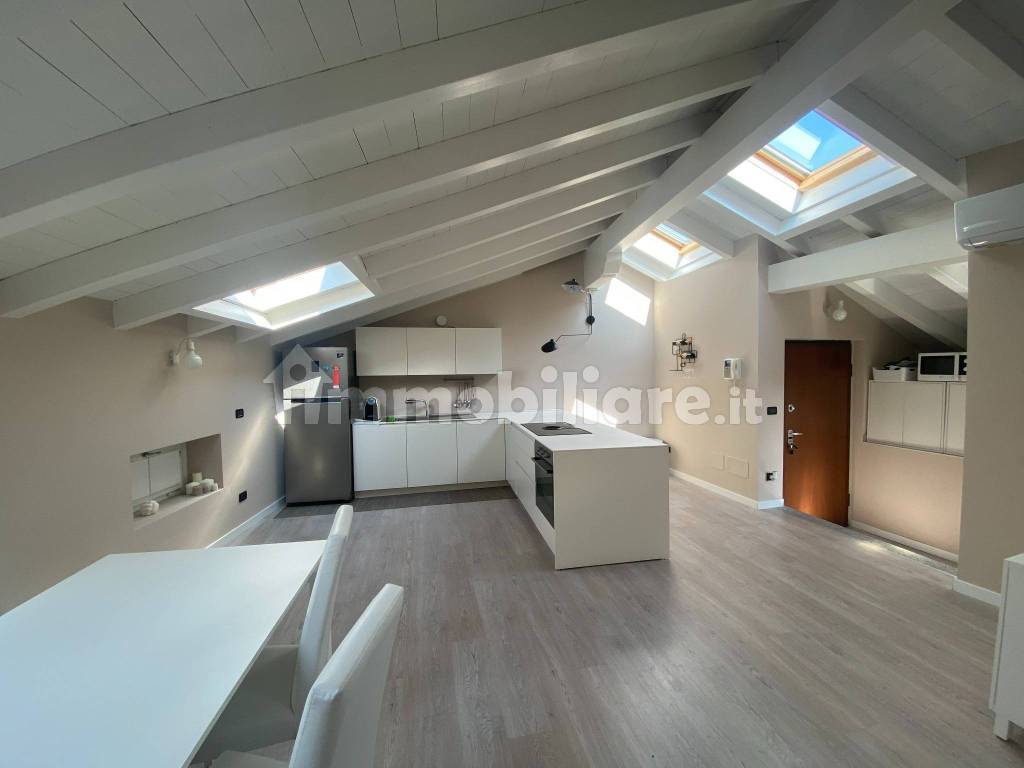 Vendita Appartamento Cameri. Trilocale in piazza Dante Alighieri ...