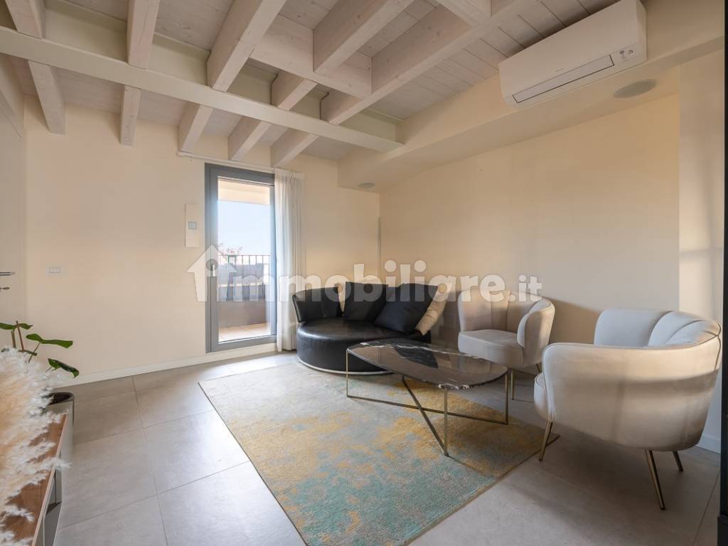 Affitto Attico in via Archimede 8 Milano. Ottimo stato, con terrazza ...