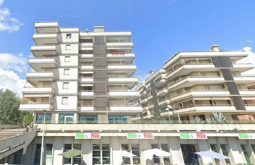 Locale commerciale piazza La Scafa, Lavagna, Rif. 109491593 - Immobiliare.it