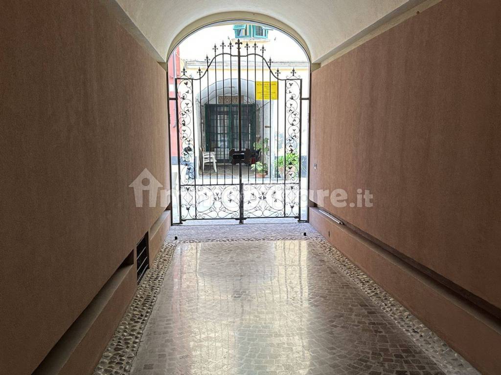 Vendita Appartamento Borghetto Santo Spirito. Trilocale in via Cavour 8 ...