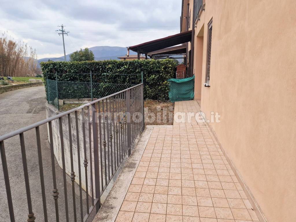 Vendita Appartamento Perugia. Trilocale in Strada Tiberina Nord 421 ...