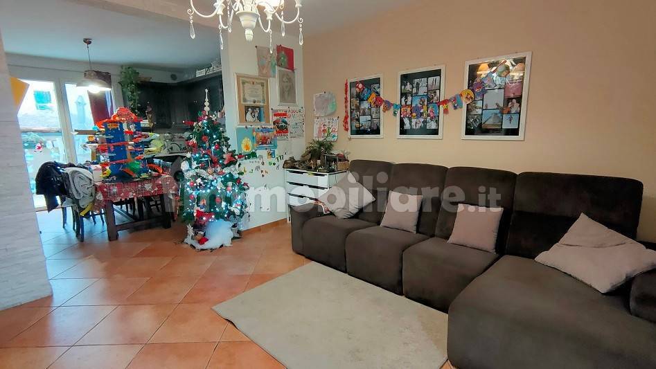 Vendita Villa a schiera in piazza Roma San Pietro di Morubio. Ottimo ...