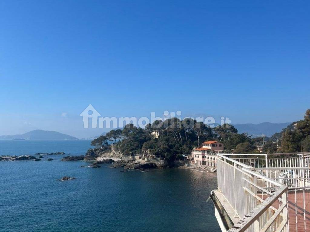 Vendita Appartamento Lerici. Trilocale in via Fiascherino. Ottimo stato ...
