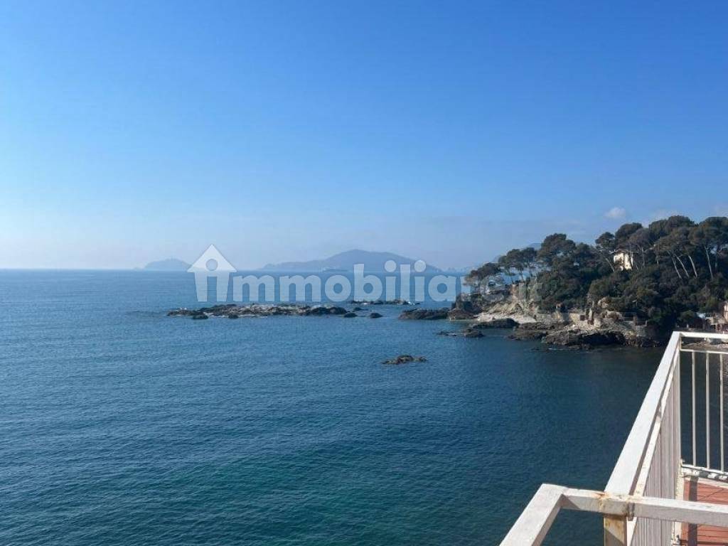 Vendita Appartamento Lerici. Trilocale in via Fiascherino. Ottimo stato ...