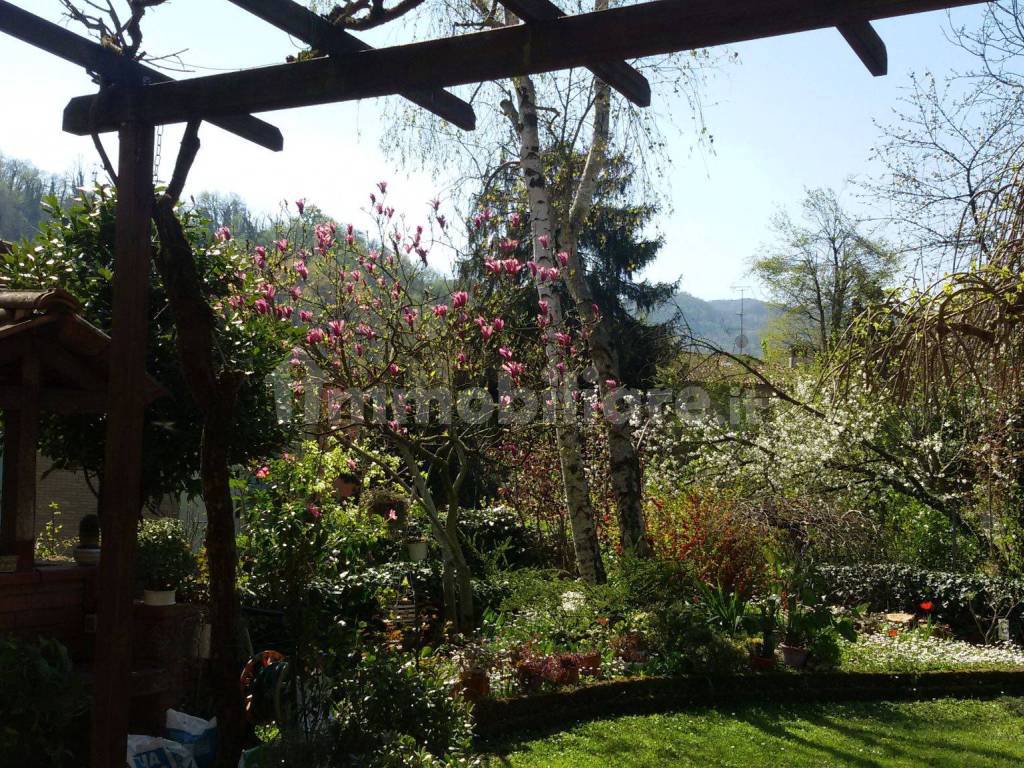 Vendita Villa a schiera Monte San Pietro. Ottimo stato, posto auto ...