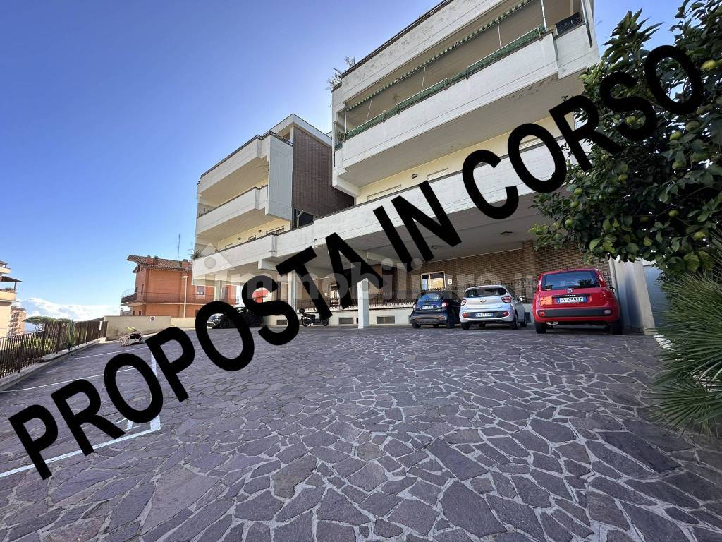 Vendita Appartamento Roma. Trilocale in via Trionfale 14147. Da ...