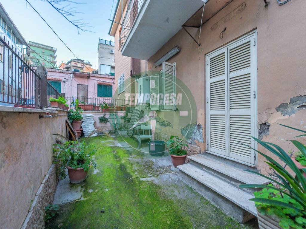 Vendita Appartamento in via Cornelia 312. Roma. Da ristrutturare, piano ...