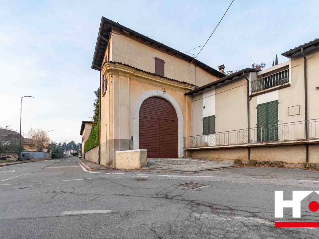 Vendita Appartamento in via San Rocco 26. Rodengo Saiano. Buono stato ...