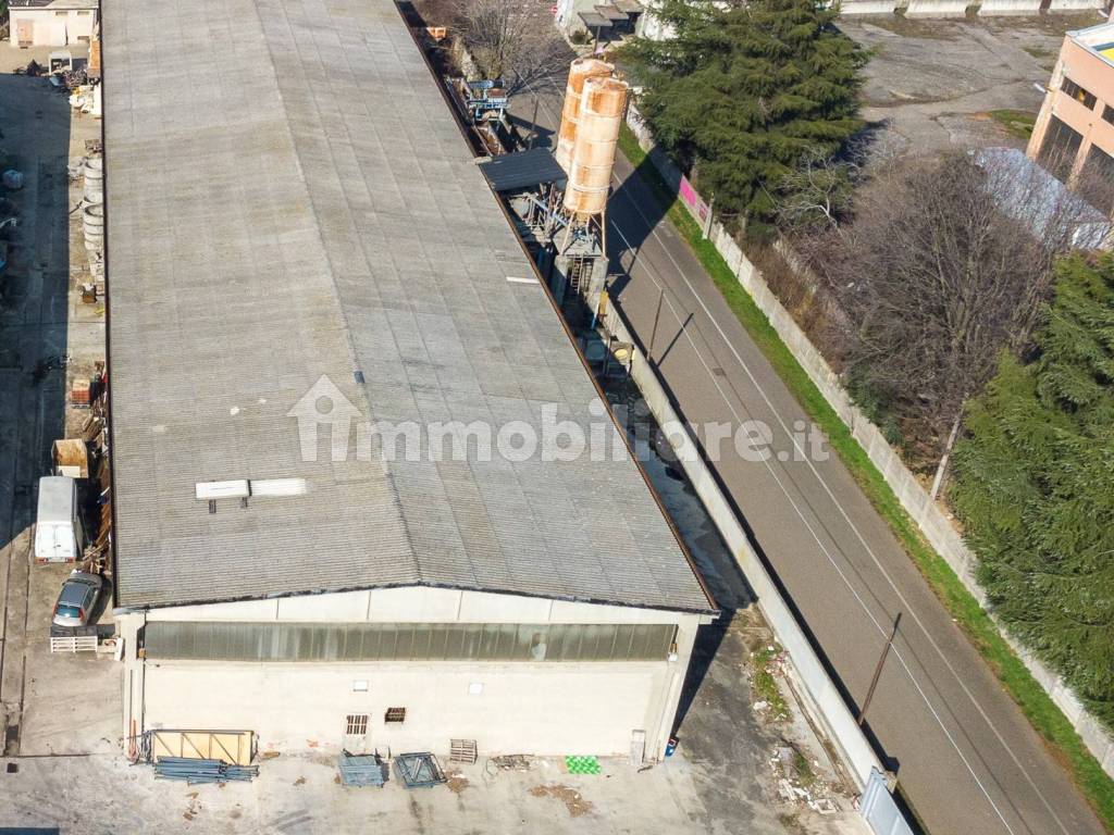 Capannone via Genova 13, Villa Cortese, Rif. 109707791 - Immobiliare.it