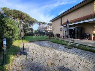 Appartamenti in vendita in zona Infernetto, Roma - Immobiliare.it