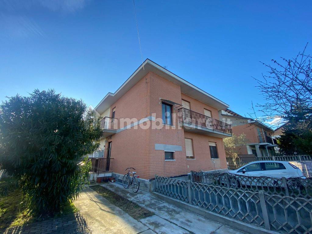 Sale Two-family villa Bruino. Good condition, parking space, with ...