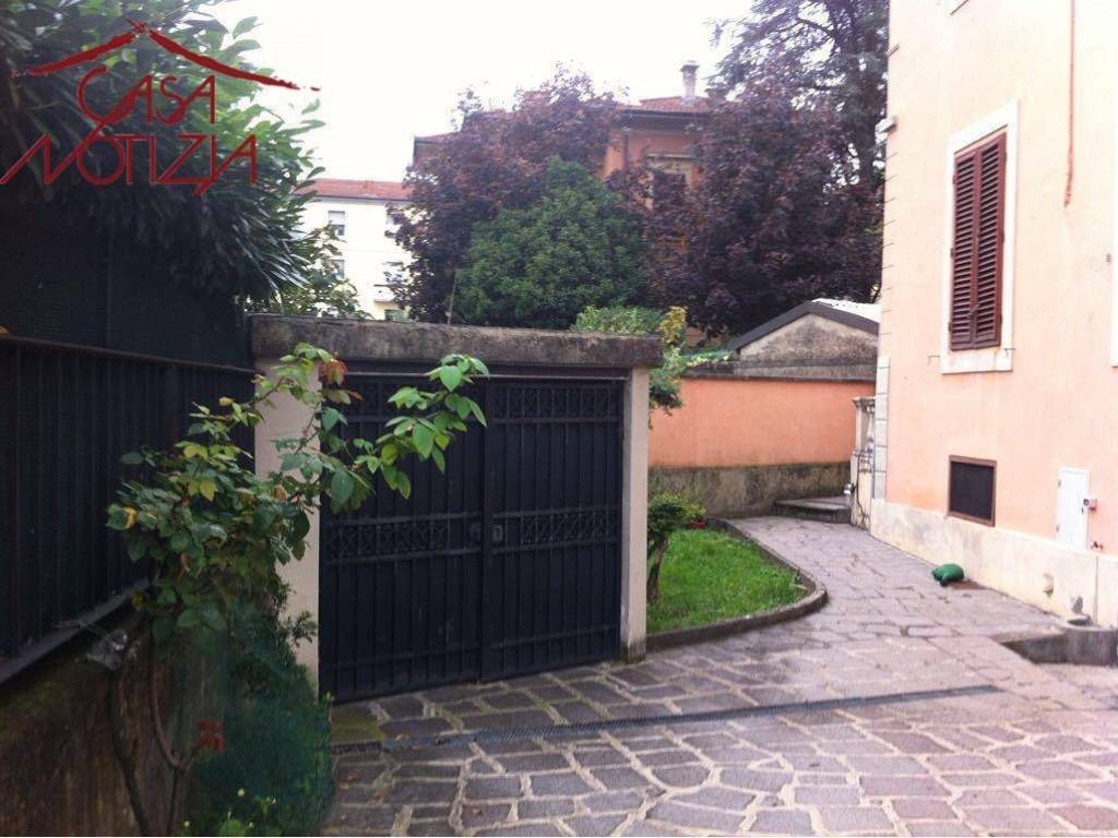 Vendita Villa unifamiliare in via Gaetano Luporini 97 Lucca. Da ristrutturare, posto auto, con ...