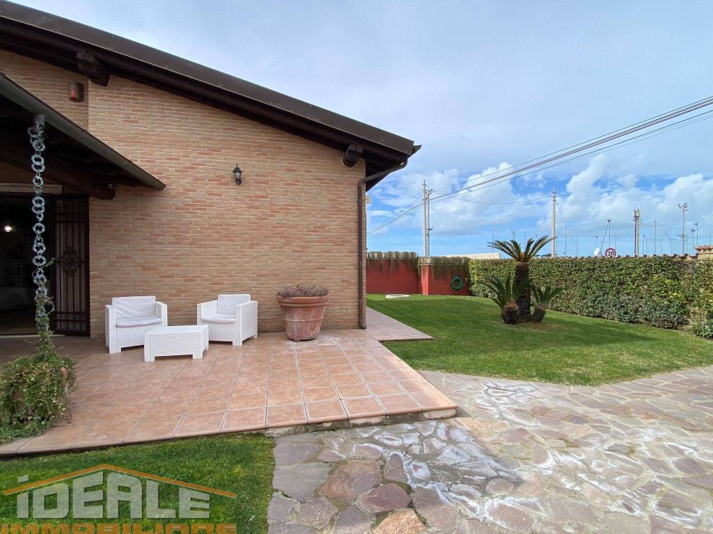 Sale Multi-family villa in via delle Palme 12B Ardea. Excellent ...