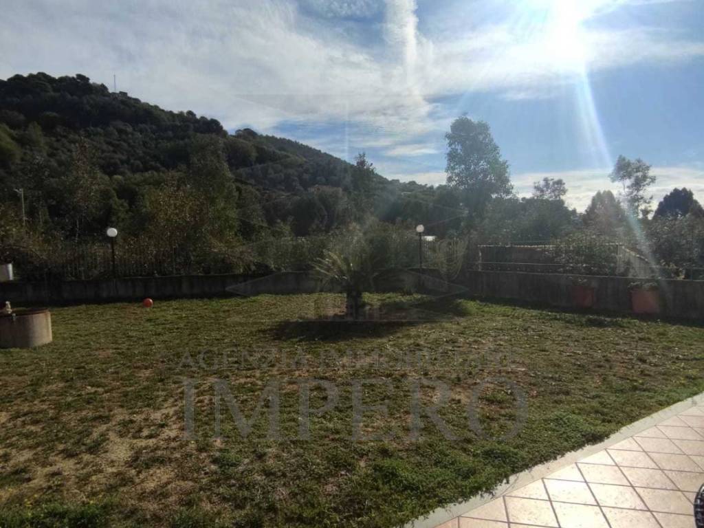 Vendita Villa unifamiliare in Strada Provinciale 64 Camporosso. Ottimo ...