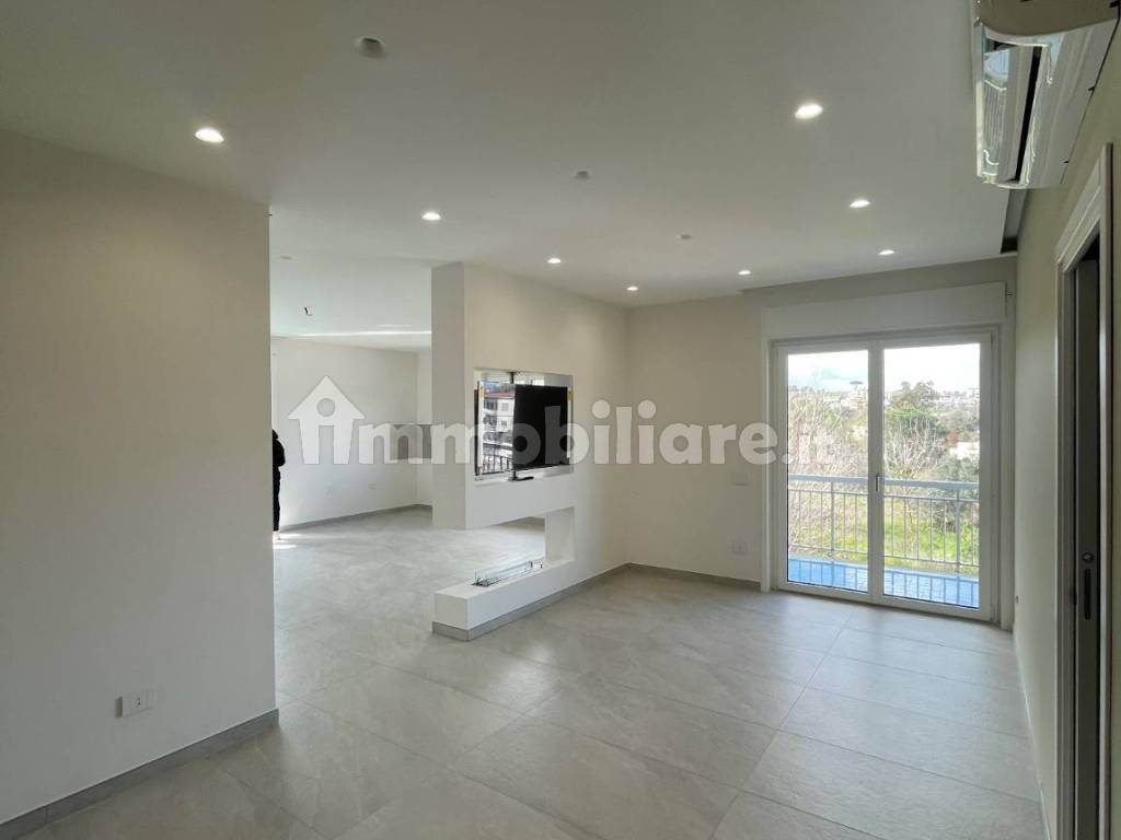 Vendita Appartamento Napoli. Trilocale in via Nuova San Rocco 95. Nuovo ...