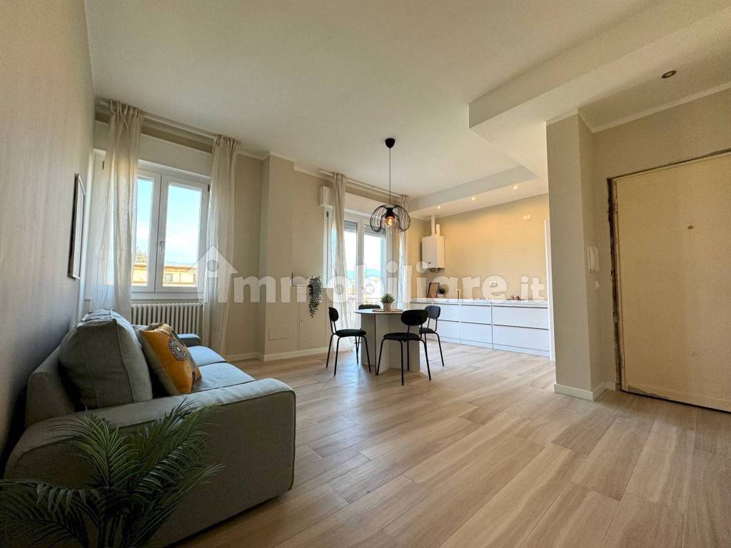 Rent Apartment Brescia. 3-room flat in via Rose di Sotto. Good ...