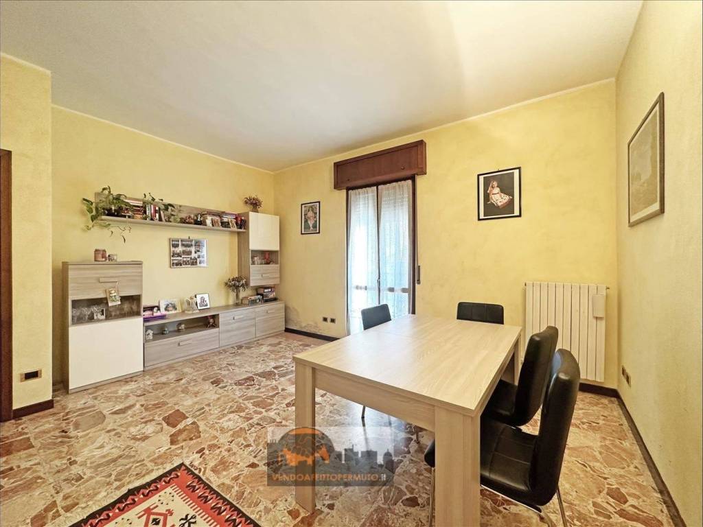 Vendita Appartamento Bariano. Trilocale in via Armando Diaz. Buono stato, secondo piano, posto ...