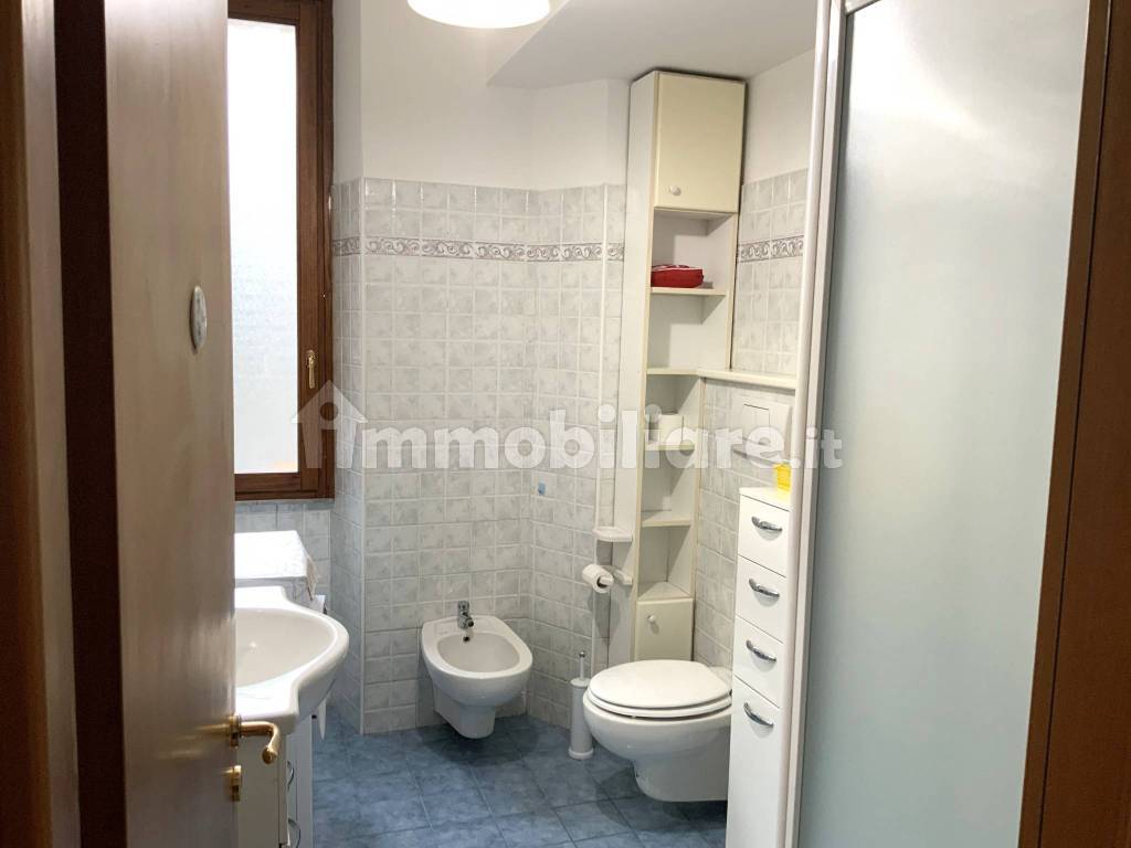 Vendita Appartamento Roma. Bilocale in via Cutilia. Buono stato, terzo ...