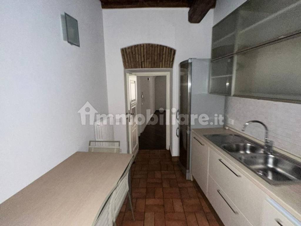 Affitto Appartamento Roma. Quadrilocale in via della Rotonda. Ottimo ...