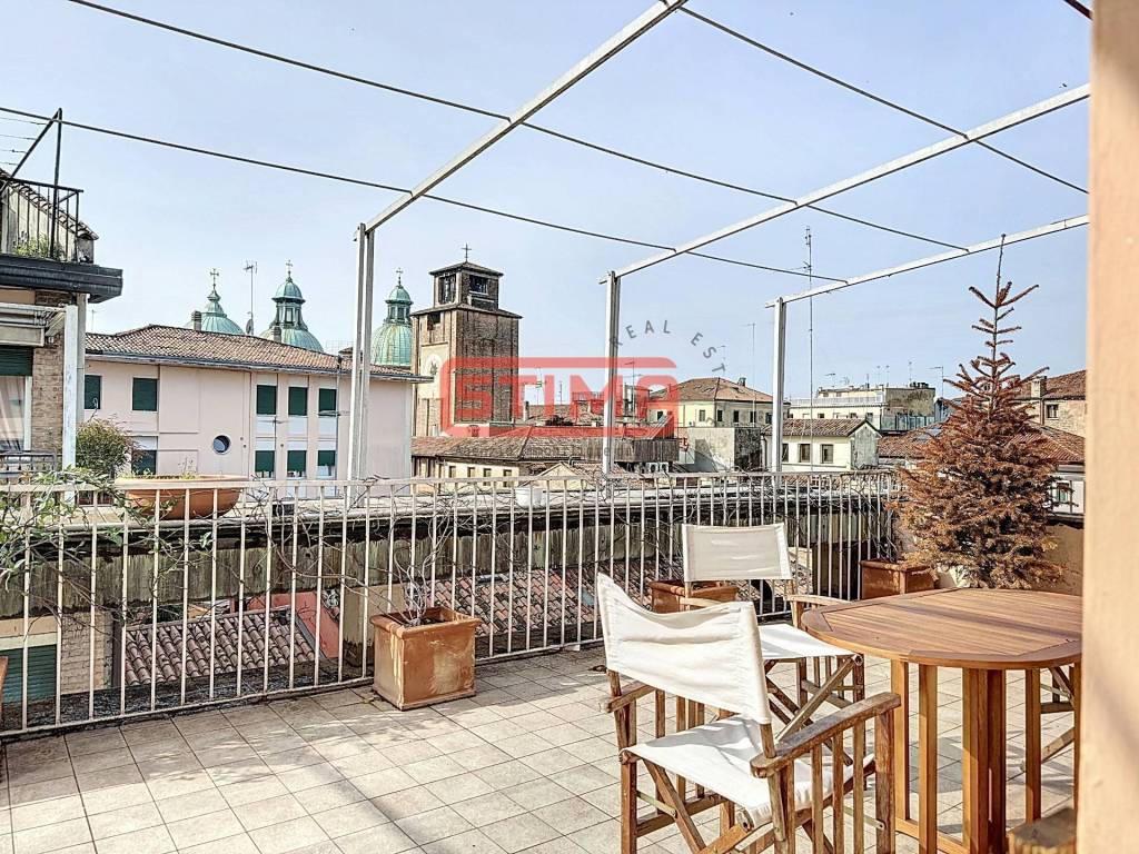 Vendita Attico Treviso. Con terrazza, rif. 109840117