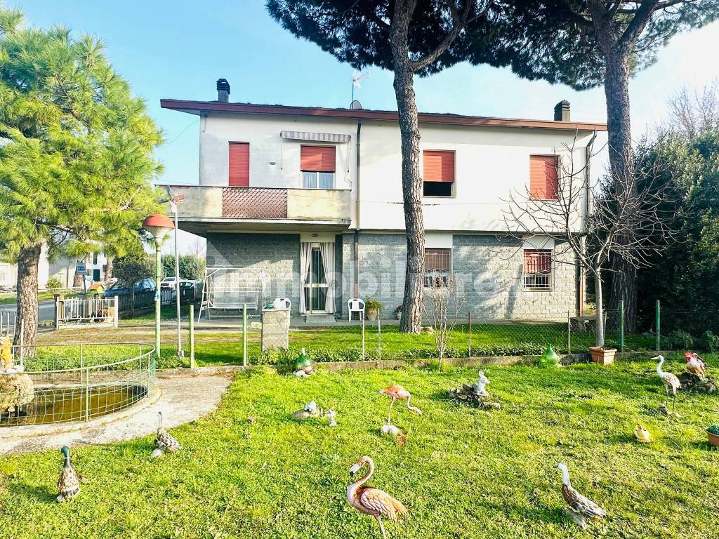 Sale Single family villa in via San Giovanni 47 Cotignola. Parking ...