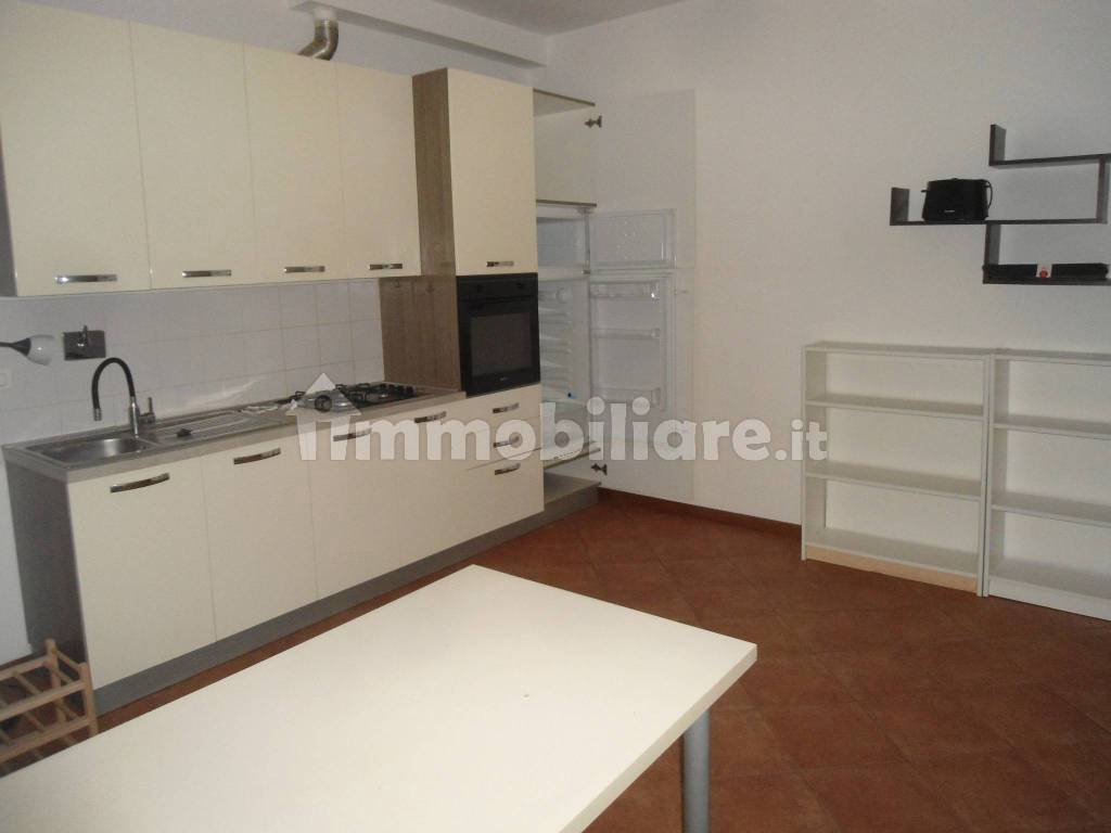 Affitto Appartamento Bologna. Bilocale in via Angelo Finelli. Buono ...