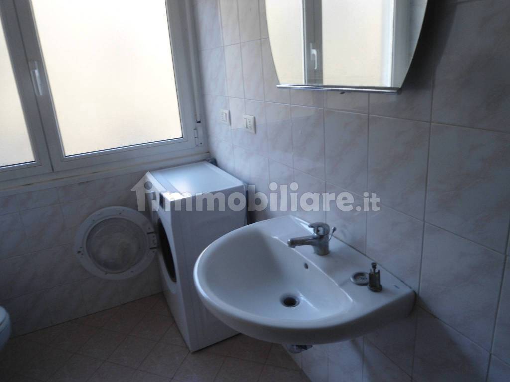 Affitto Appartamento Bologna. Bilocale in via Angelo Finelli. Buono ...