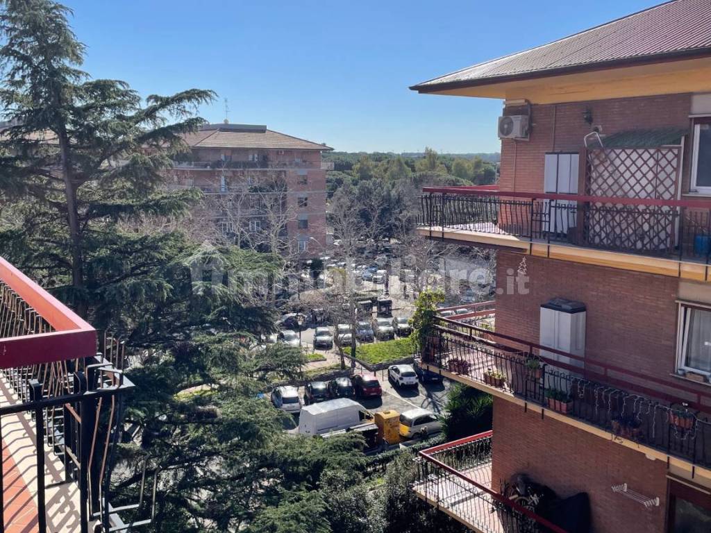 Vendita Attico in piazza Aruleno Celio Sabino 82 Roma. Buono stato, con ...