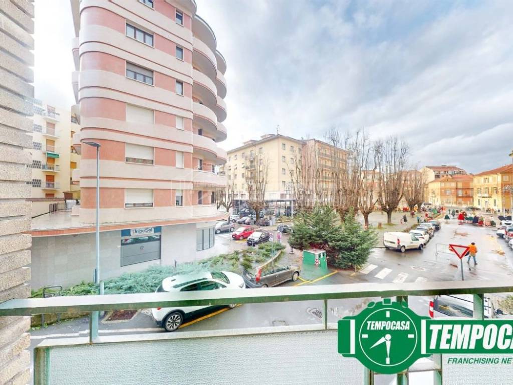 Vendita Appartamento Acqui Terme. Quadrilocale in via Baretti. Buono ...