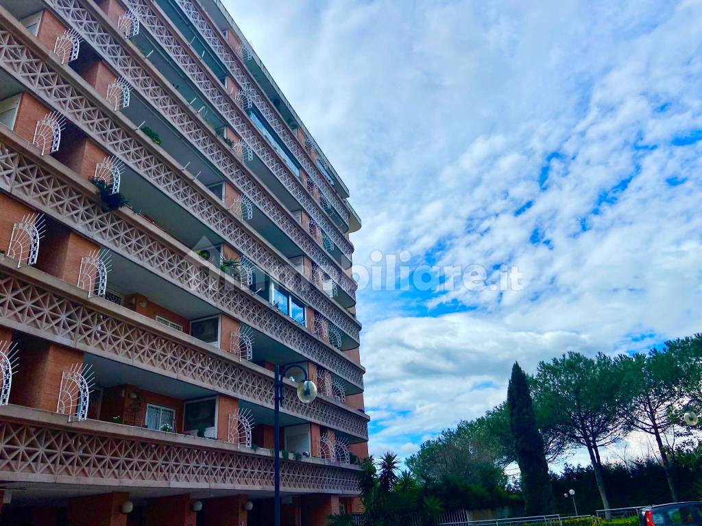 Affitto Appartamento Roma. Bilocale in via Roberto Ago. Ottimo stato ...