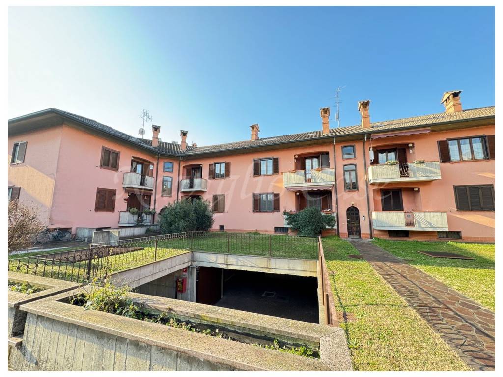 Vendita Appartamento Pessano con Bornago. Bilocale in via della Fornace ...